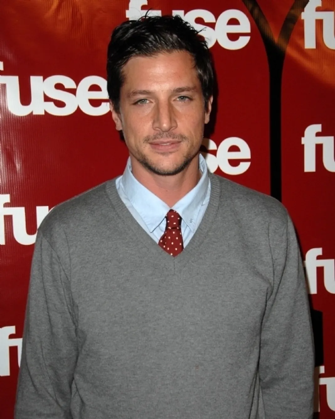Simon Rex